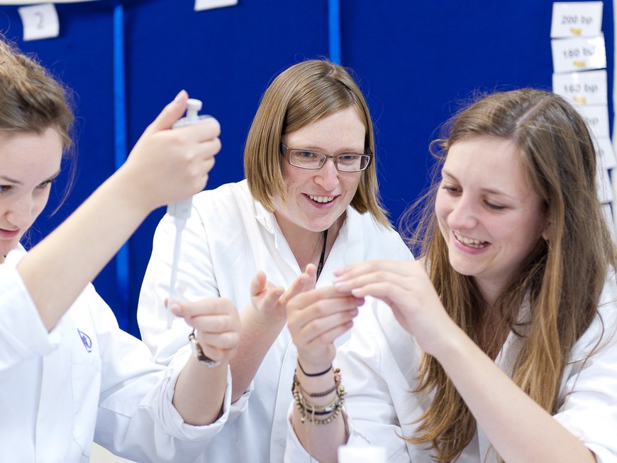 National STEM programmes - The Association for Science and Discovery ...
